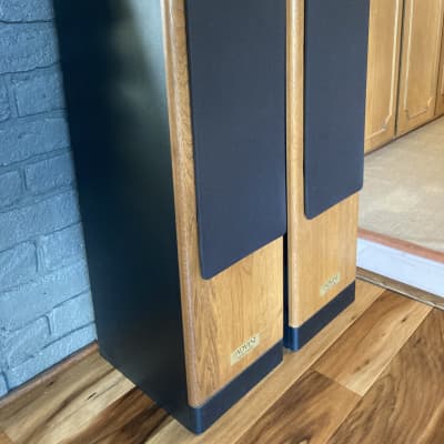 Vintage Pair of Advent Heritage Speakers Re-Foamed Speakers | Reverb