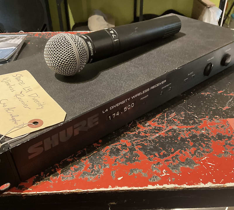 Shure L4 diversity wireless (used, no AC, mic not working) | Reverb