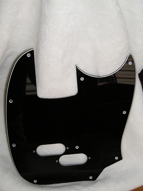 Fender / Squier Mustang Bass Pickguard / Black / Excellent | Reverb