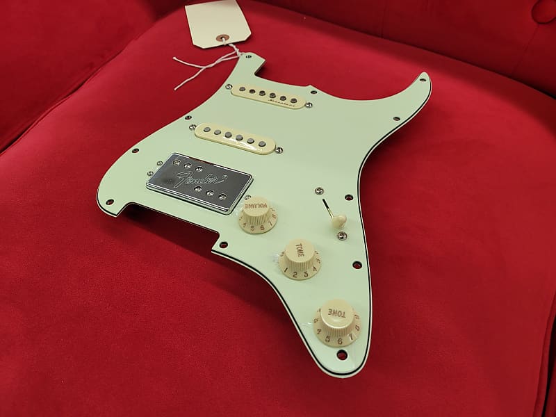 Fender Player Plus Loaded Stratocaster Pickguard w/Noiseless | Reverb
