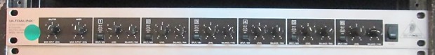 Behringer Ultralink Splitter/Mixer MX622 | Reverb
