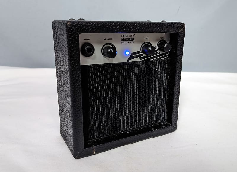 First Act MA2039 Portable Guitar Amp | Reverb