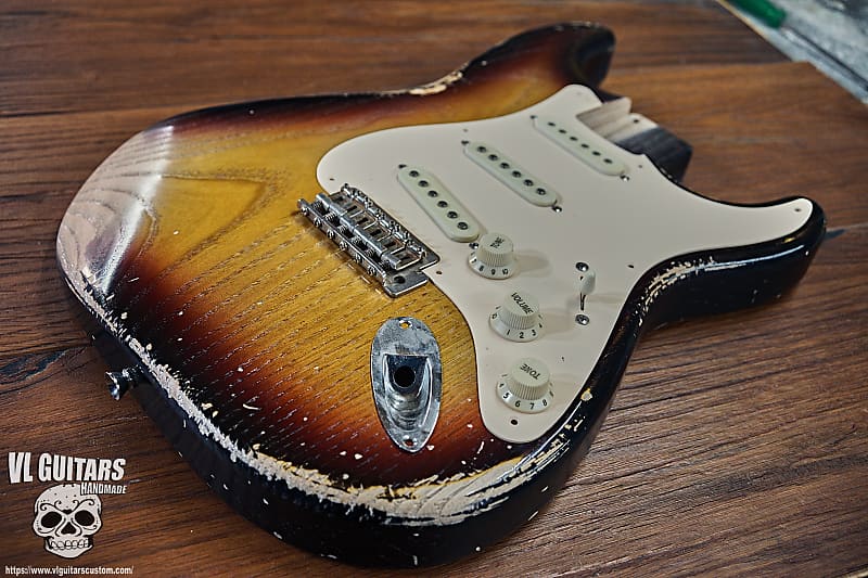 Stratocaster 62 relic Body (Custom AAA Quality) | Reverb UK