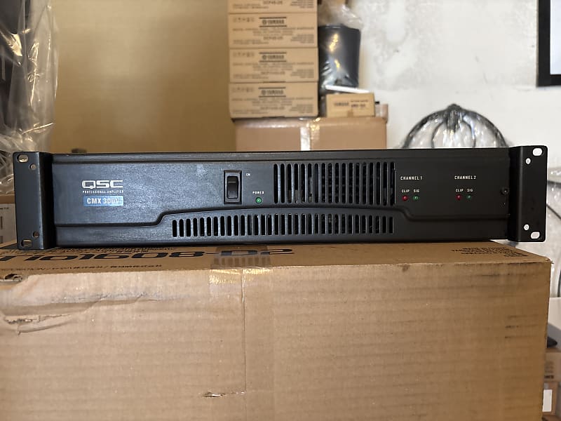 QSC CMX300v 2016 - Black | Reverb