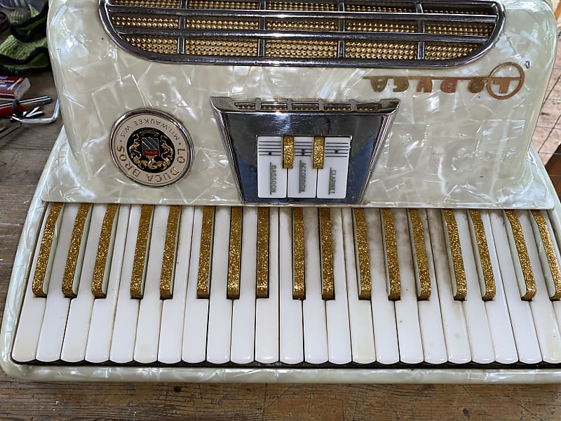 1950’s LoDuca Petite console accordion with case | Reverb