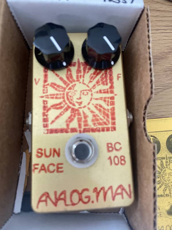 Analogman Sun Face BC108C Silicon Fuzz Gold. | Reverb UK
