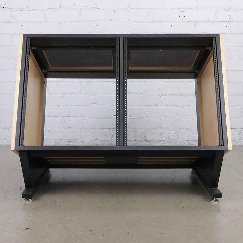 Sterling Modular Versa II 26U 26-Space Floor Standing Slanted | Reverb