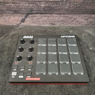 Akai Professional MPD218 16-Pad MIDI Pad Controller Bundle | Reverb