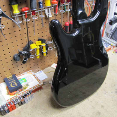 Guild SB 202 1982 - Black | Reverb