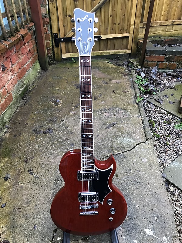 First Act Lola - Custom Shop - LE001 2007 Red | Reverb UK