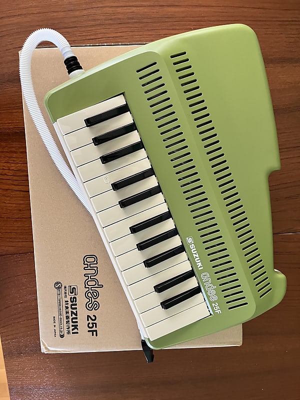 Suzuki Andes 25F Flute Melodion | Reverb