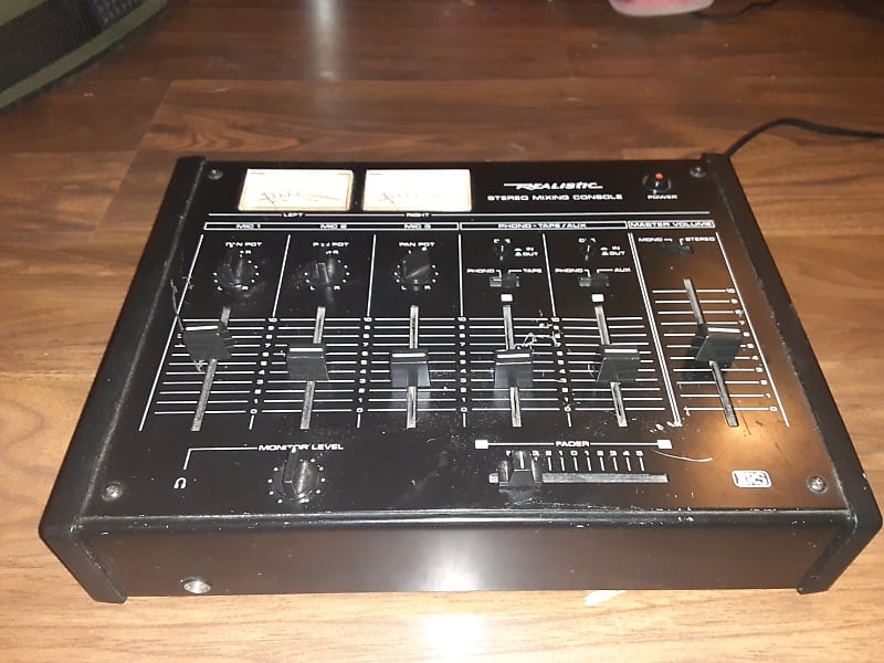 Realistic 6 Channel Stereo Mixer/Mixing Console | Reverb Australia