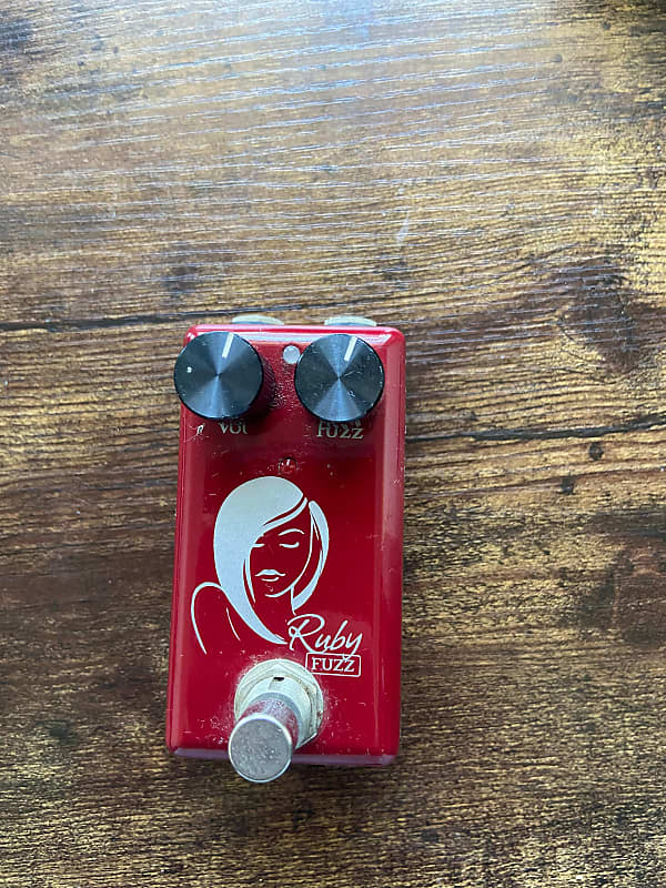 Red Witch Seven Sisters Ruby Fuzz 2010s Red Reverb Uk 5800