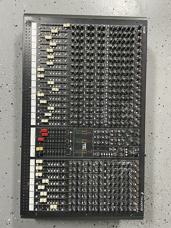 Soundcraft Spirit LX7 Mixer | Reverb