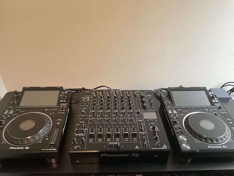 Pioneer CDJ-3000 (x2 - Pair) & Pioneer DJM-V10 | Reverb