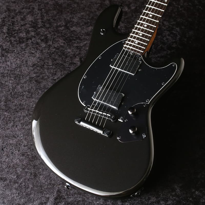 MUSIC MAN MM STINGRAY GUITAR HT E MIDNIGHT RIDER | Reverb Canada