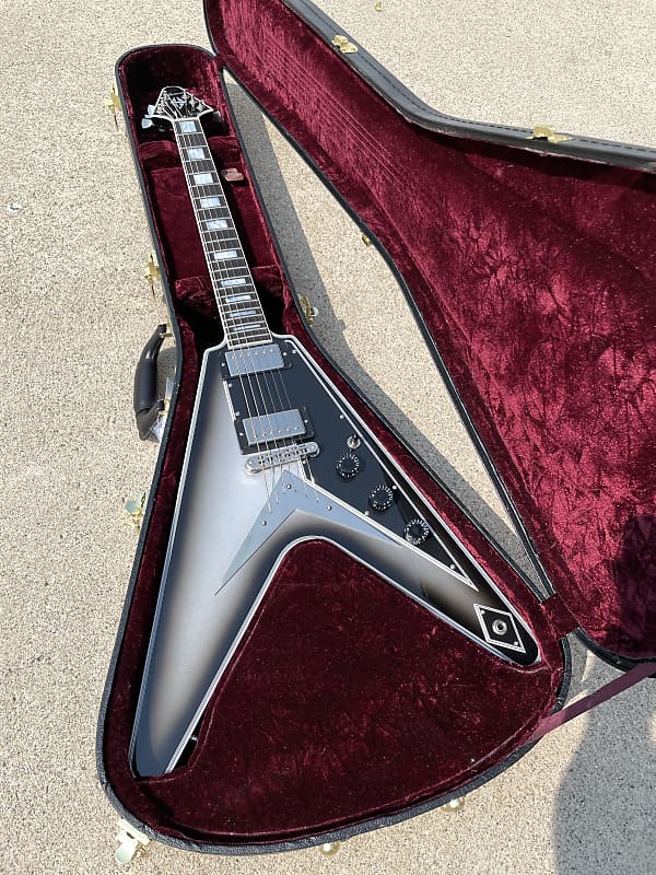 Gibson Flying V Custom 2021 - Silverburst | Reverb