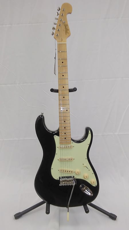 Tagima T-635 Classic Series Strat Style Electric Guitar Black | Reverb