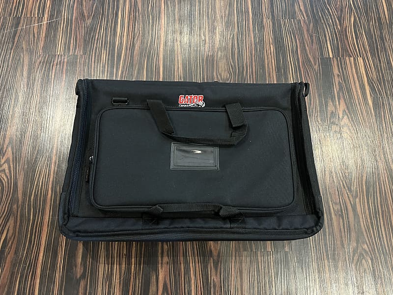 Gator G-LCD-TOTE-SM - Padded Transport Bag for 19" - 24" LCD | Reverb