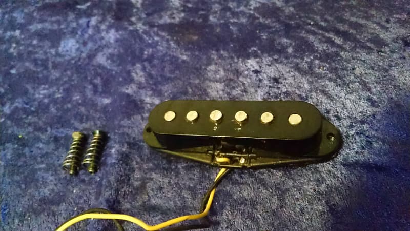 Vintage Mighty Mite Vintage Hot single coil Black Middle | Reverb