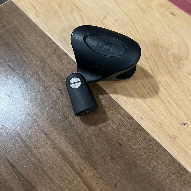 Sennheiser Sennheiser mic clip | Reverb