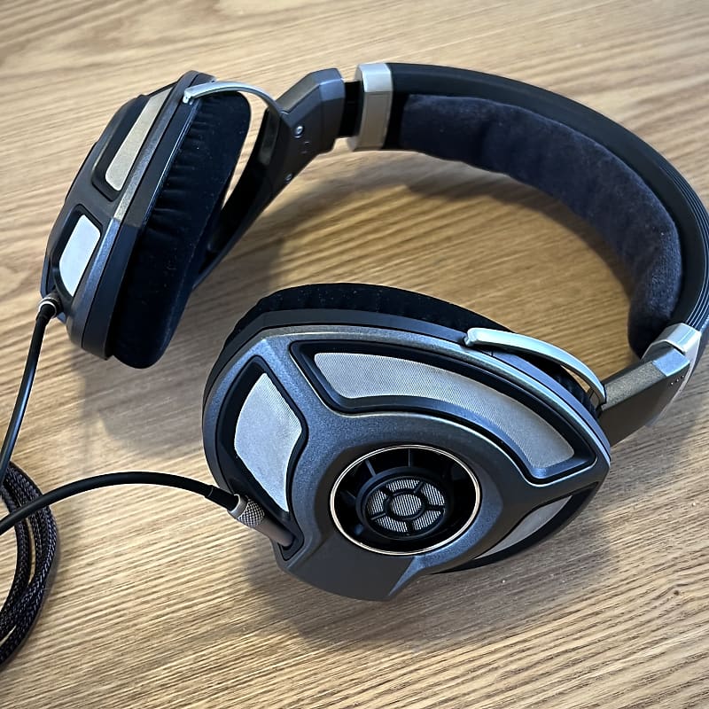 Sennheiser HD700 Headphone with optional mod kit | Reverb