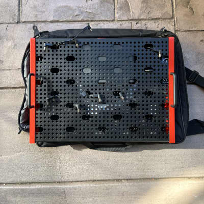 Temple Audio Duo 17 pedalboard with Friedman Powergrid 10 | Reverb