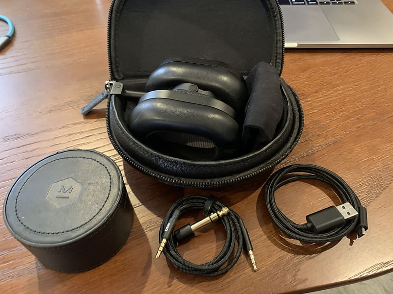 Master & Dynamic MH40 Wireless Headphones - Black | Reverb