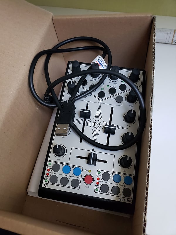 Faderfox DJ3 | Reverb