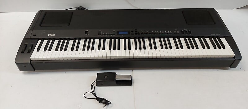 Yamaha P200 | Reverb Canada