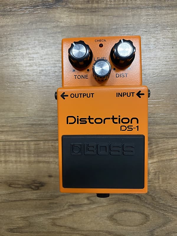 Boss DS-1 Distortion (Silver Label) 1994 - Present - Orange | Reverb