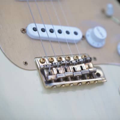 Fender Custom Shop Limited Edition '55 Bone Tone | Reverb France