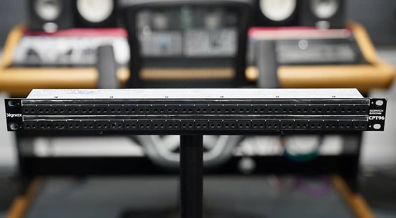 Signex Isopatch CPT96D25 Bantam Patchbay | Reverb