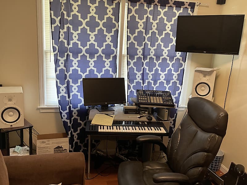 COMPLETE STUDIO SETUP | Reverb
