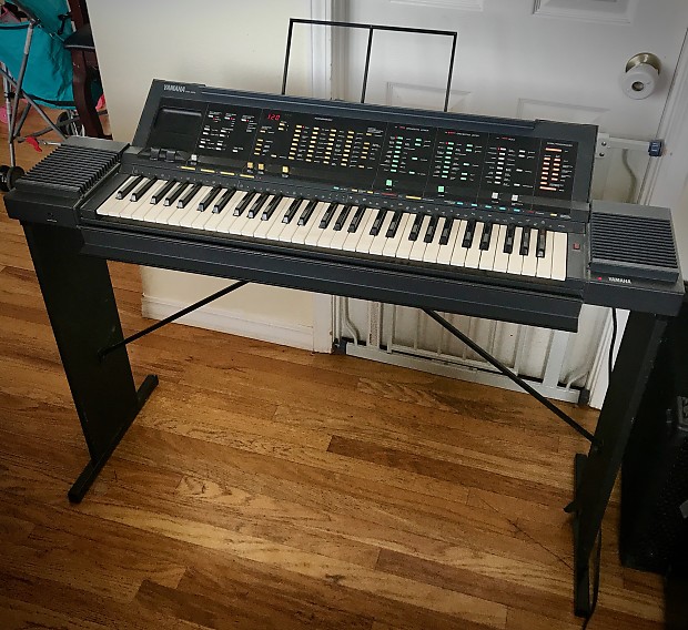 Yamaha PSR-6300 Portatone 1986 Flip-Top 61-Key Piano *Turns | Reverb