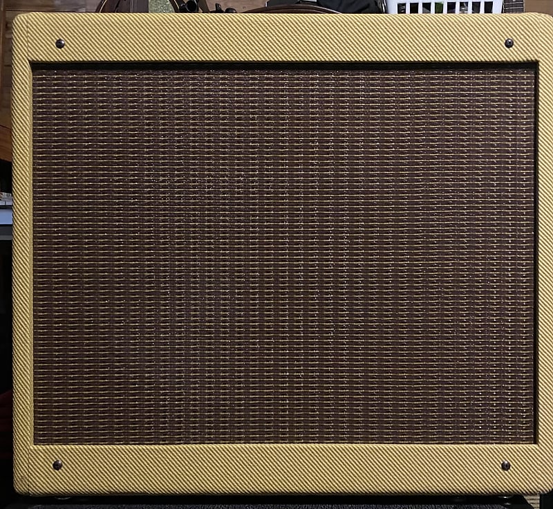 Copy of a '50s Pro 5E5 Tweed Amplifier with padded cover | Reverb