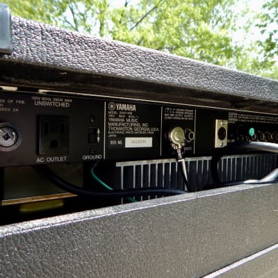 Yamaha B100-115 III | Reverb