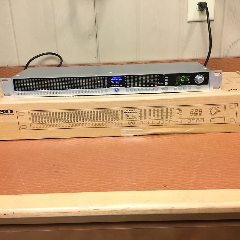 Alesis DEQ830 8ch EQ/RTA | Reverb