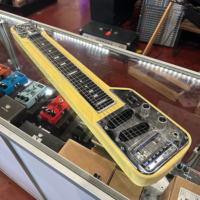 Guyatone Lap Steel - Includes Chipboard Case | Reverb