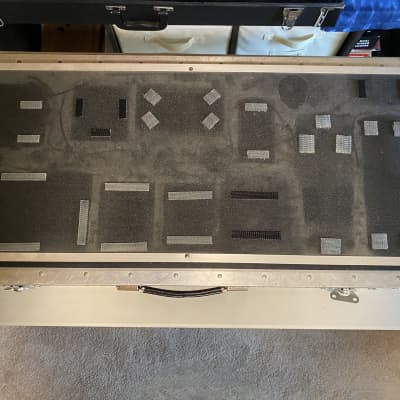 Custom Pedalboard Extra Large 36" x 17" with Tour Case | Reverb