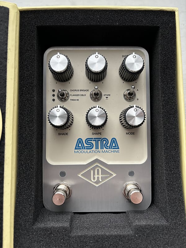 Universal Audio Astra Modulation Machine 2021 - Present - | Reverb