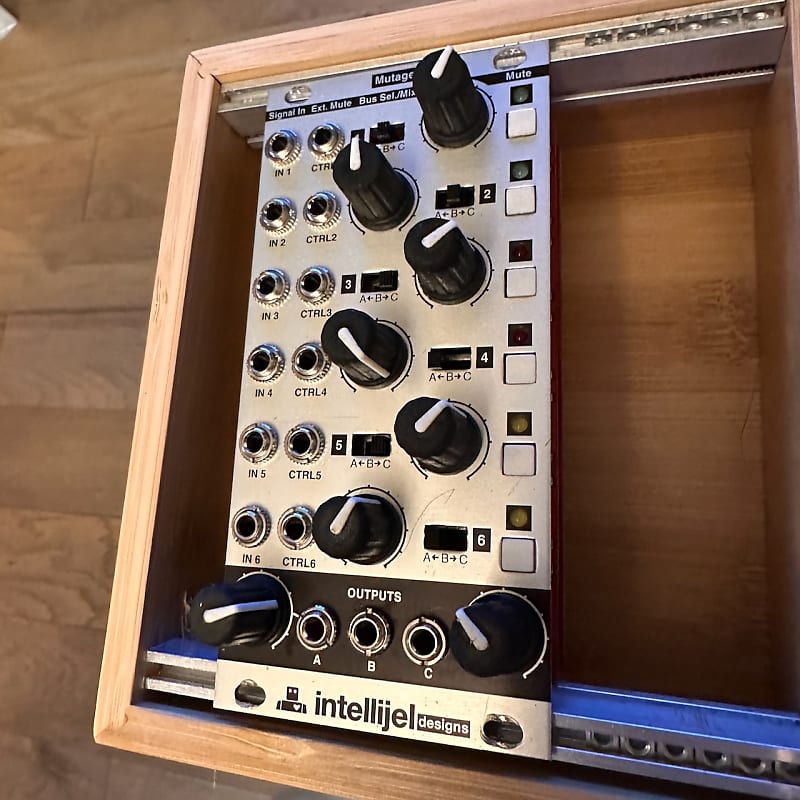 Intellijel Mutagen Eurorack performance Mixer | Reverb