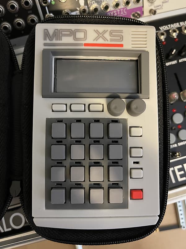 Beatmaker’s Boutique MPO XS case with PO33 Street Fighter | Reverb