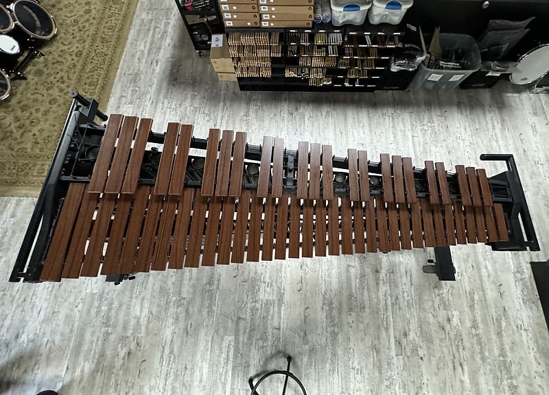 USED Majestic Quantum 4.6 Octave Field Marimba | Reverb