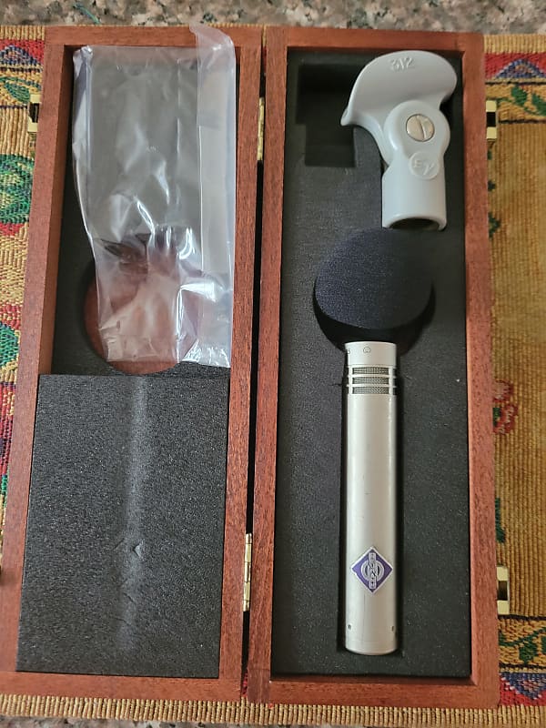 Neumann KM 85i Small Diaphragm Cardioid Condenser Microphone | Reverb