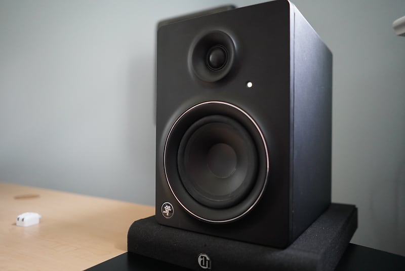 Mackie MR5 MK2 5" Studio Monitors Black | Reverb UK