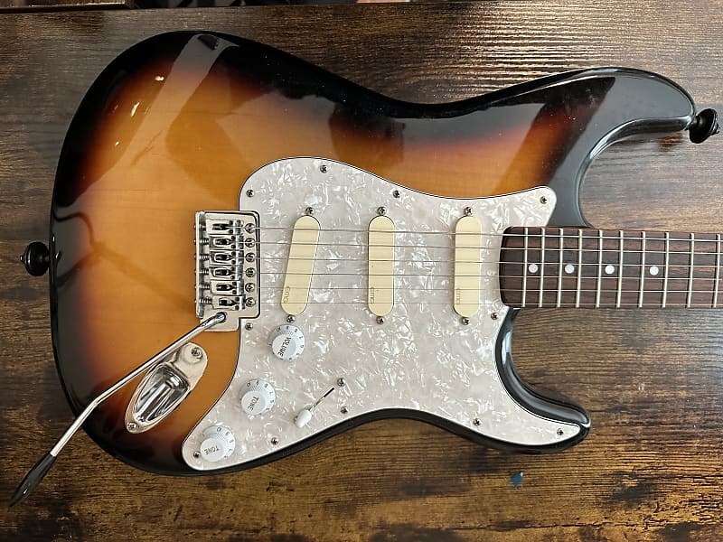 EMG DG20 David Gilmour Pre-Wired Loaded Strat Pickguard + | Reverb