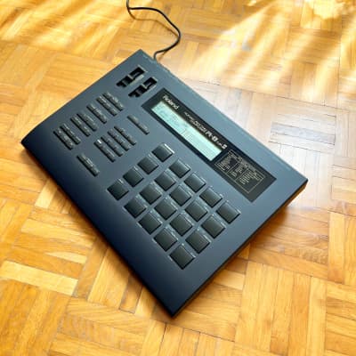 Roland R-8 MK II - Human Rhythm Composer Drum Machine | Reverb Finland