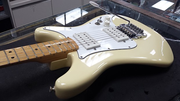 Fender Lead III 1981 With Schaller Locking Tremolo System | Reverb