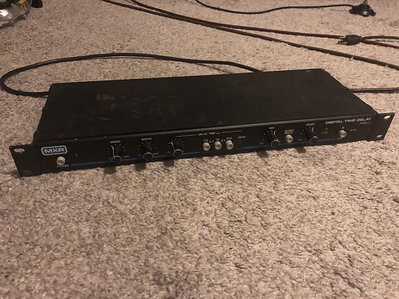 MXR M-175 1980s Digital Delay Rackmount Unit | Reverb